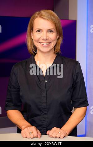 Helene Bubrowski in der ARD-Talkshow maischberger im Studio Berlin ...