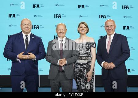 Leif-Erik Lindner (Geschäftsführer der IFA Management GmbH), Olaf ...