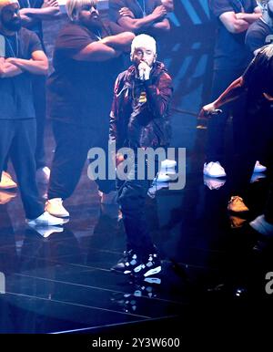 Eminem tritt während der MTV Video Music Awards 2024 in der UBS Arena ...