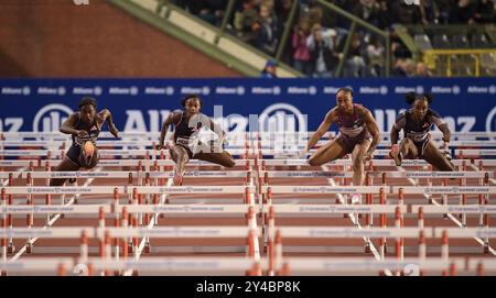 Cyréna Samba-Mayela, Ackera Nugent, Jasmine Camacho-Quinn und Grace ...