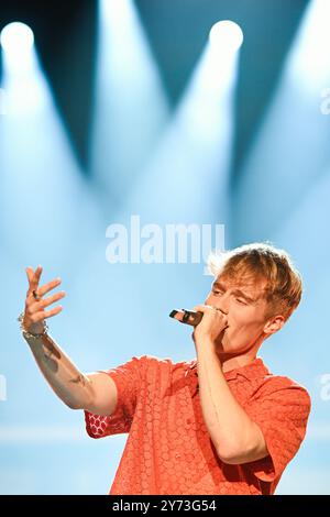 27. September 2024, Rheinland-Pfalz, Neustadt an der Weinstraße: Sänger ...