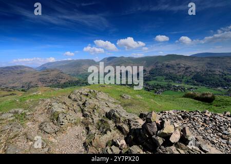 Blick über Silver Howe Fell, oberhalb des Dorfes Grasmere, Lake ...