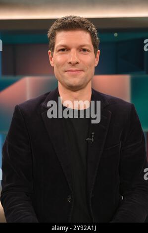 Journalist Ronen Steinke zu Gast in der ARD Talkshow Hart aber Fair mit ...