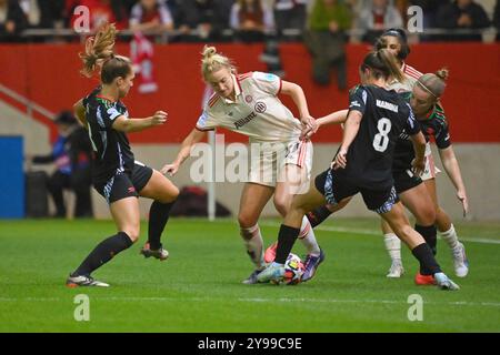 München, Deutschland. Oktober 2024. Caitlin FOORD (ARS), Action, Duelle ...