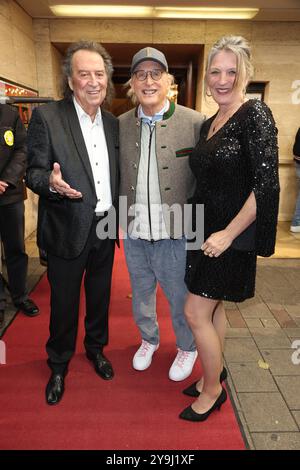 Popsänger Chris Andrews mit Ehefrau Alexandra, Premiere bzw ...