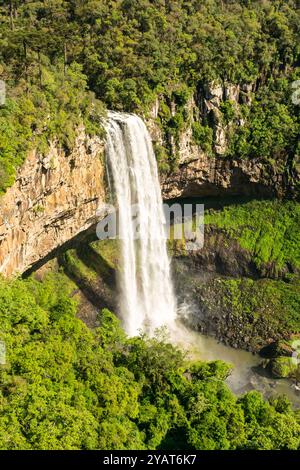Cascata do Caracol - malerischer Wasserfall im Caracol Park in Canela ...