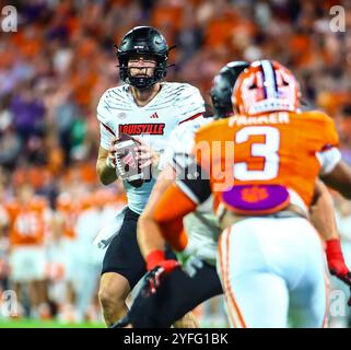 2. November 2024: Phil Mafah (7), Senior der Clemson University, steht ...