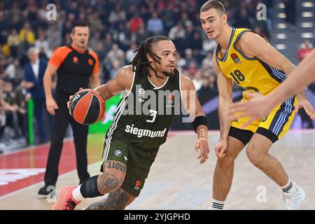 Carsen EDWARDS (FCB), Action, Duelle gegen Ziga SAMAR (Alba Berlin ...