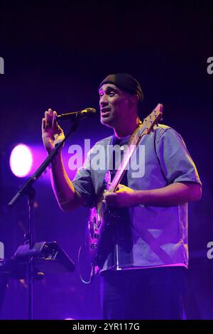 Dallas Tamaira alias Joe Dukie, Iain Gordon alias Dobie Blaze, Joe ...