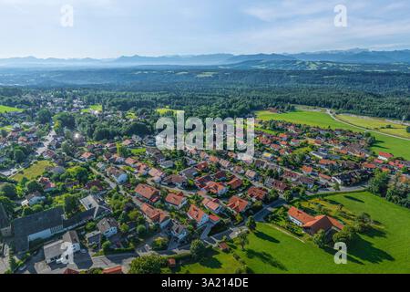 Blick auf Hohenpeißenberg südlich des gleichnamigen Berges im ...