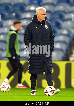 Fenerbahce-Trainer Jose Mourinho im Achtelfinale der UEFA Europa League ...