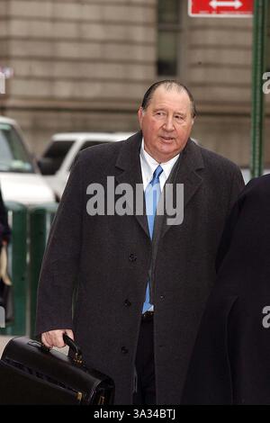 5. Februar 2004 - New York, New York, US - K35293RM. MUHAMMAD ALI und ...