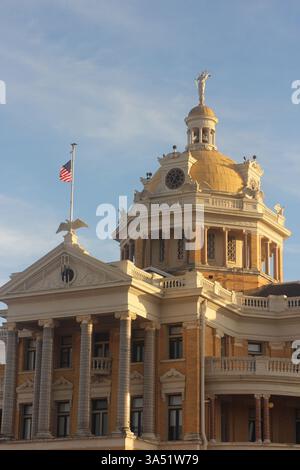 Das Harrison County Courthouse in Gulfport, Mississippi, ist ein ...