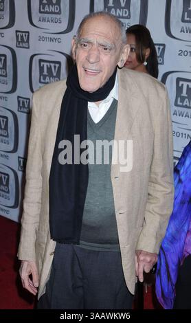NEW YORK, NY - 10. April: Abe Vigoda und Cloris Leachman das 9 ...