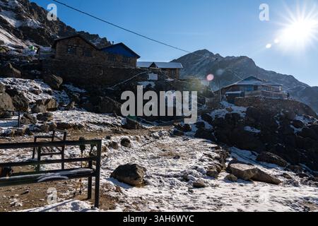 Gosaikunda, Rasuwa, Nepal - 21. Oktober 2024: Trekking auf Nepals Gosaikunda Route des Langtang ...
