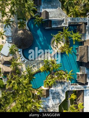 Blick aus der Vogelperspektive auf das Constance Resort Hotel mit ...