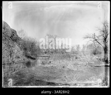 Dieses Foto von Lee Moorhouse zeigt einen Bewässerungsdamm, eine ...