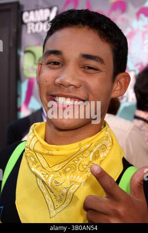 Konnte Fegan The New Yorker Premiere des Disney Channel "Camp Rock" im ...