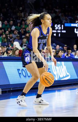 05. Februar 2023: Duke Guard Jordyn Oliver (11) und Notre Dame Forward ...