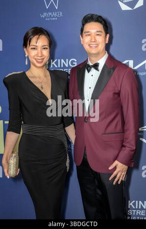 Rachel Tan und Dan Mark bei der Premiere des Tubi Films Worth the Wait ...