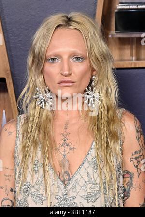 Nv. Mai 2025. Ryan Santiago bei Ankunft für 2025 American Music Awards ...