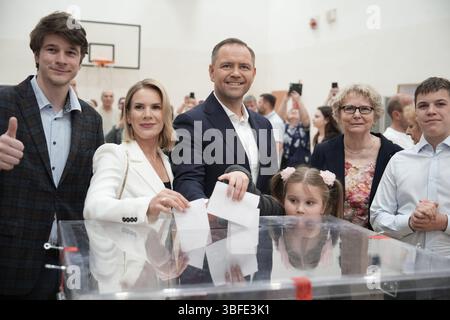 Karol Nawrocki, ein überparteilicher Präsidentschaftskandidat, der von ...