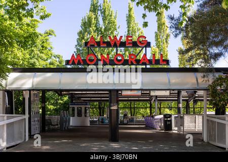 Die Seattle Center Monorail wurde von der ALWEG Rapid Transit Company ...