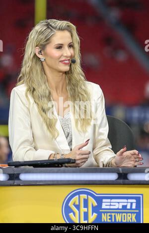 03. Dezember 2022: DAS SEC Nation Set mit den Helmen Georgia und LSU ...