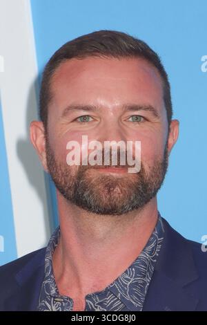 Aaron Robin 08/11/2025 Premiere von „Nobody 2“ im TCL Chinese Theatre ...