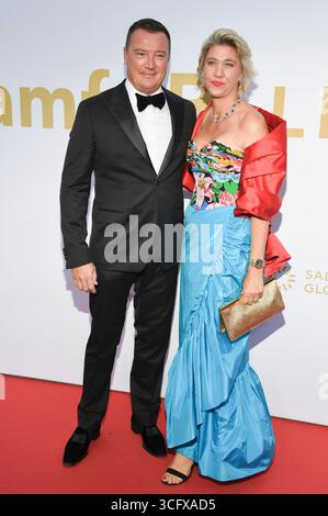Markus Friesacher und Elisabeth Friesacher bei der amfAR Gala 2025 ...