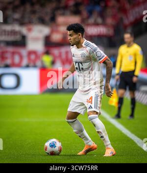 MÜNCHEN - Luis Diaz vom FC Bayern München beim Champions-League-Spiel ...