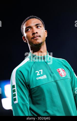 Tilburg - Jayson Ezeb vom FC Dordrecht in der zweiten Runde der Keuken ...