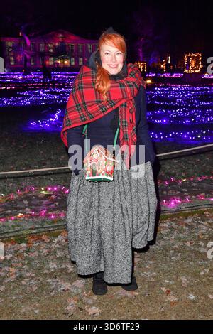 Enie van de Meiklokjes beim Opening Weihnachten im Tierpark in Berlin ...