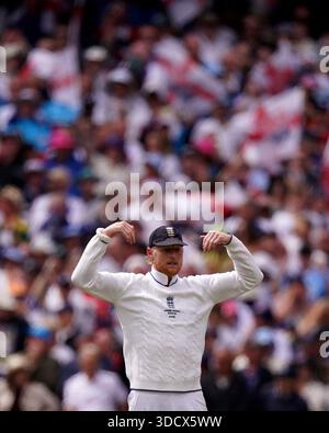 Englands Ben Stokes steht am dritten Tag des fünften NRMA Insurance ...