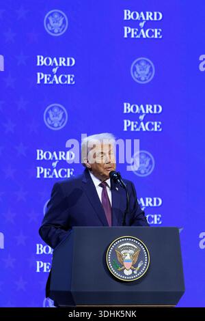 Davos, Schweiz. Januar 2026. Bundeskanzler Friedrich Merz spricht auf ...