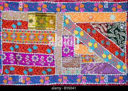 Bunte indische Stoff Wandbehang. Indisches Kunsthandwerk Stockfoto ...