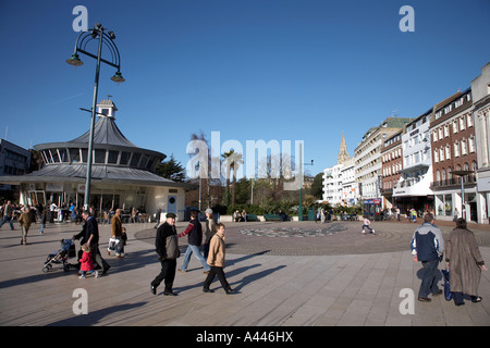 Bournemouth-Platz, Innenstadt von Bournemouth, Dorset, England ...