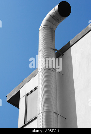 Eine Klimaanlage Leitungen auf Gebäude Stockfoto, Bild: 5175637 - Alamy
