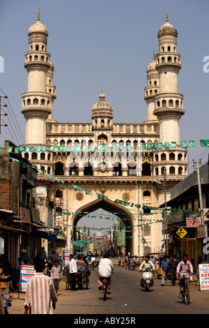 Fassade von einer Moschee, Charminar, Hyderabad, Andhra Pradesh, Indien ...