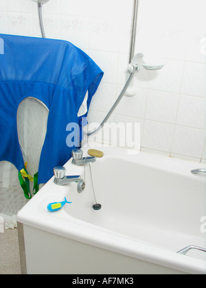 spezialisierte Behinderung Ausrüstung für einen Patienten oder ...