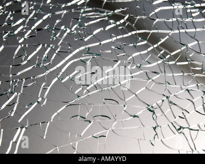 Horizontale zerbrochenes Glas Stockfotografie - Alamy