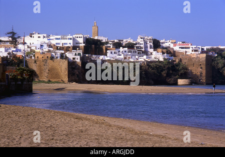 Fluss Bou Regreg Strandpromenade und Kasbah in Medina von Rabat ...