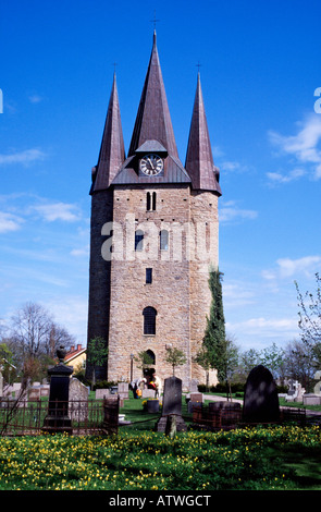 Husaby Kyrka ist eine Kirche in Schweden, die einen bedeutenden ...