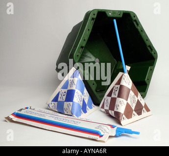 Lebensmittel, Getränke, Milch, Tetrapack, produziert vom Kombinat ...