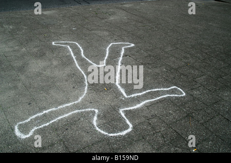 Kreide-Umriss einer Leiche Stockfoto, Bild: 54544215 - Alamy