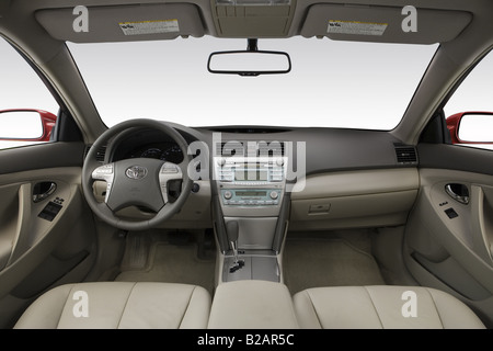 2009 Toyota Camry Hybrid rot Scheinwerfer Stockfotografie Alamy