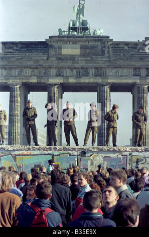 1989, der historische Fall der Berliner Mauer Stockfotografie - Alamy