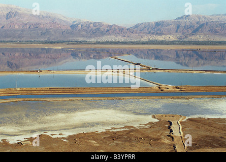 Pottasche oder Kaliumchlorid Verdunstung Teiche - Moab, Utah ...