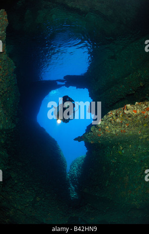 Kroatien, Dalmatien, Vis, die Blaue Grotte "Modra Spilja" auf der Insel ...