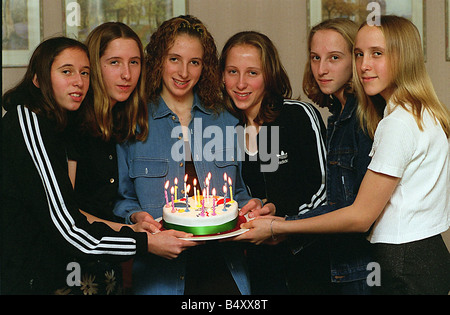 Die Walton Sechslinge aufwachsen November 1997 vom linken Sarah Walton ...